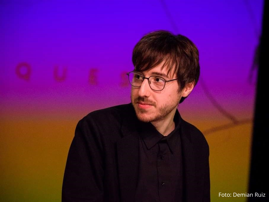 El valenciano Víctor Benavides Escrivà gana el Premio de Poesía Vicent ...